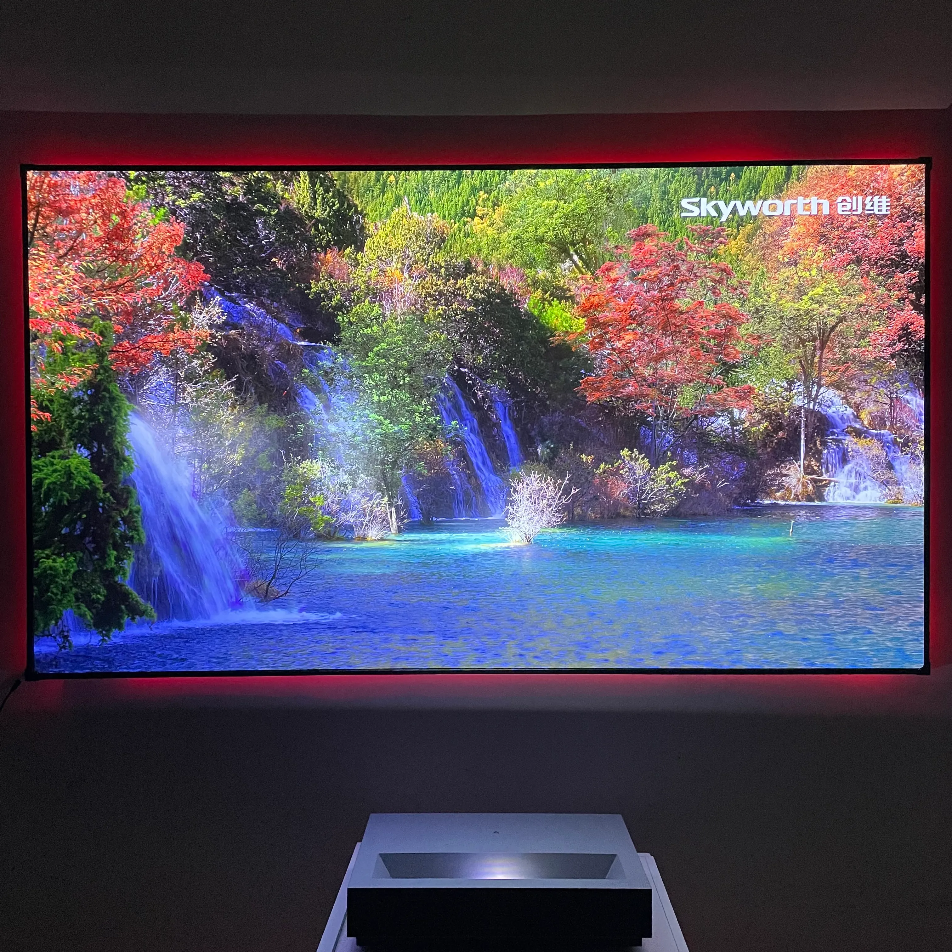 ALR Projection Screen Ambient Light Rejecting T Prism UST Projector ...