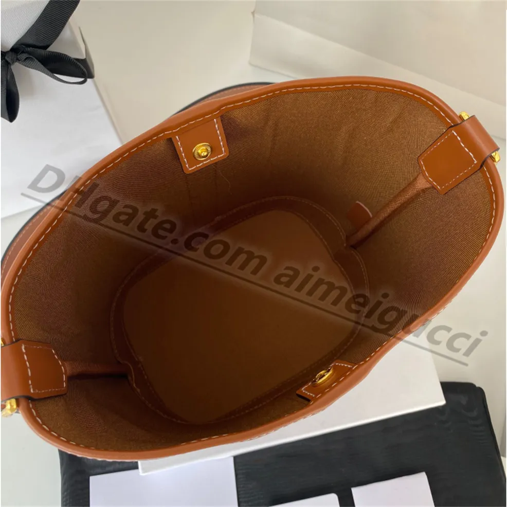 Genuine Leather Bucket Bag Unisex Small 20-30cm Soft Hasp Closure ...