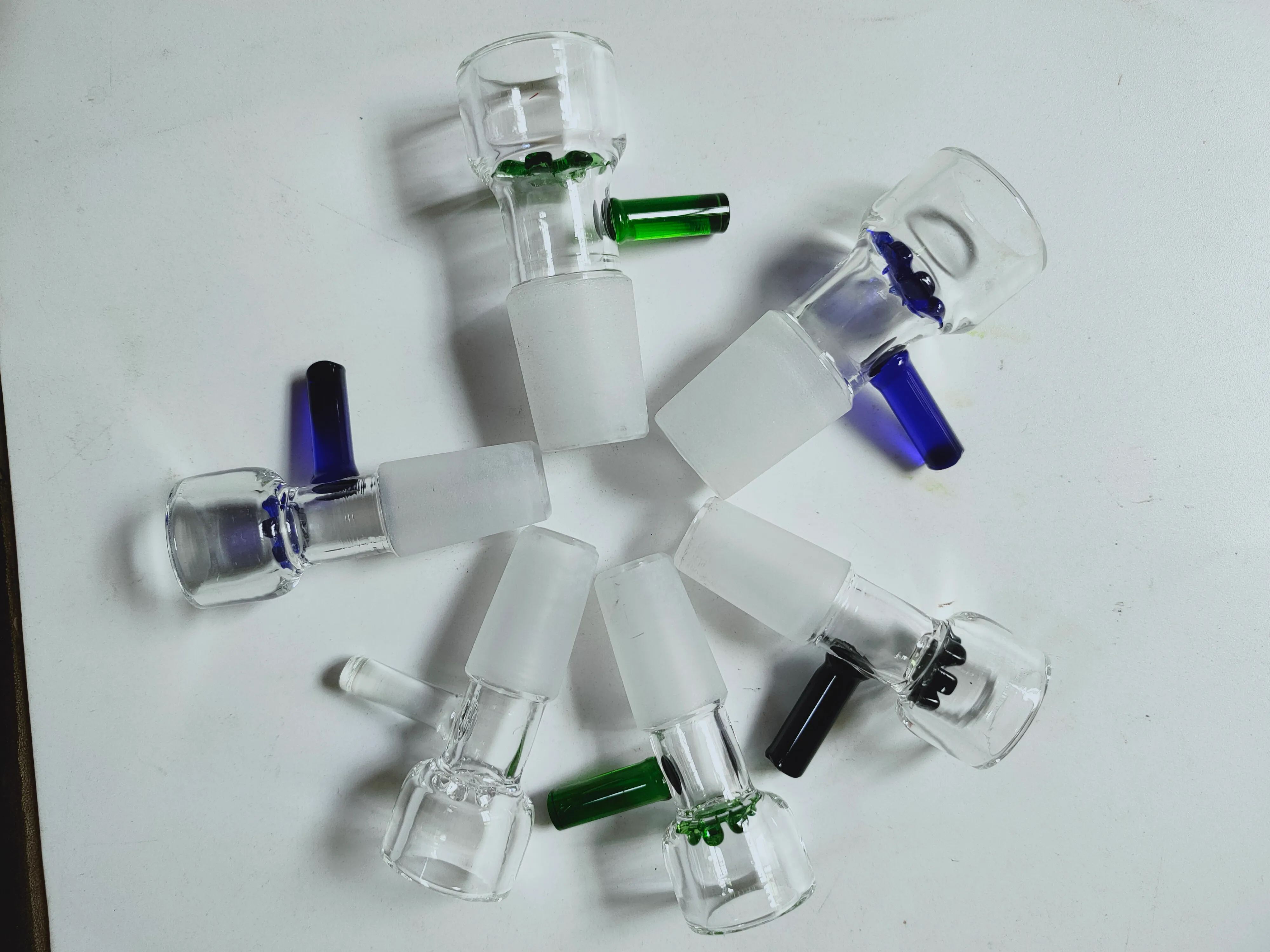 Wholesale Flower Snowflake Filter Glass Bowl With Herb Slide For Male ...