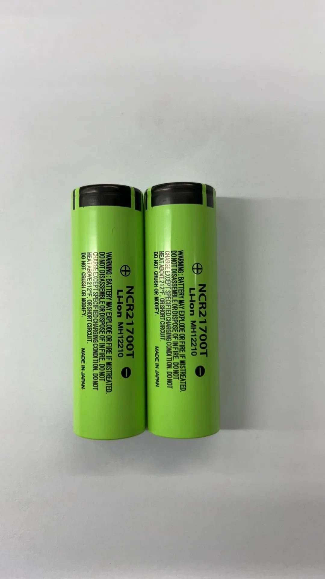 Premium 21700 4000mAh Rechargeable Lithium Battery - High Drain 35A ...