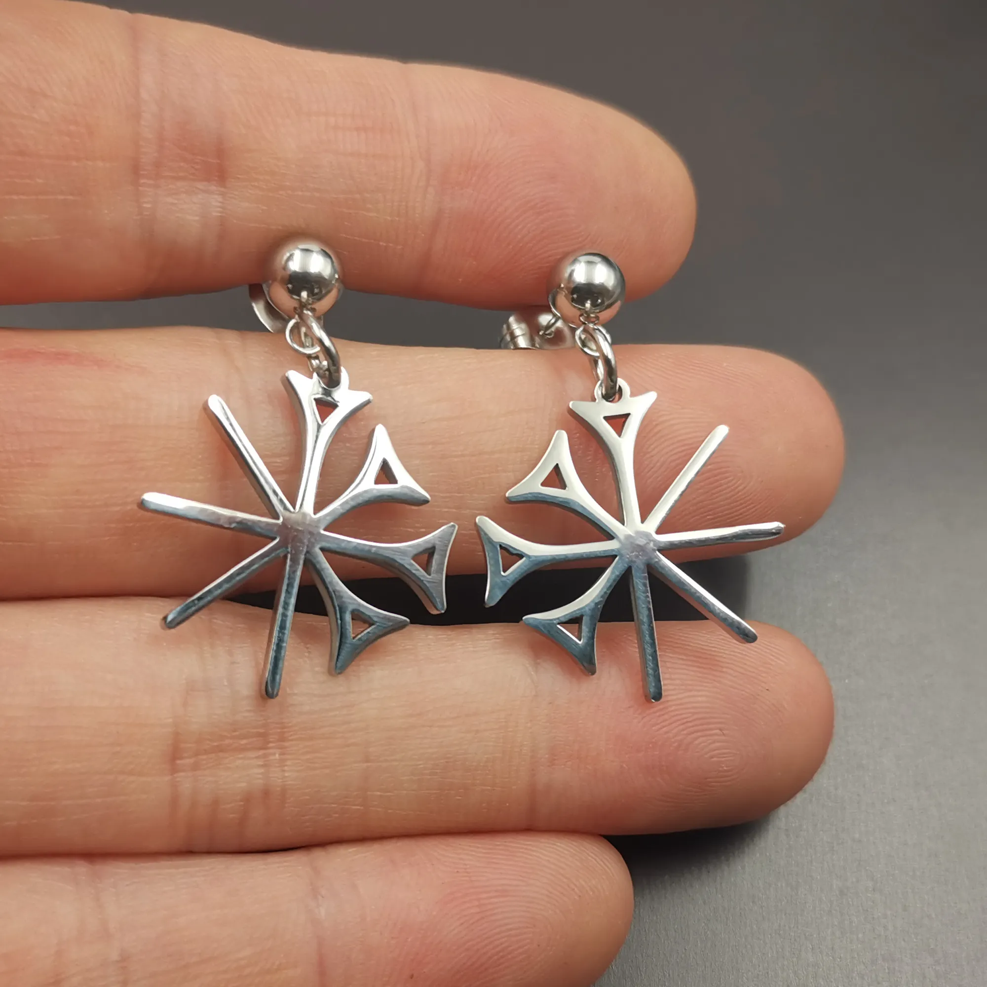 Sumérian Dingir Cuneiforme Earge Bounk Studs: Religied Charm In ...