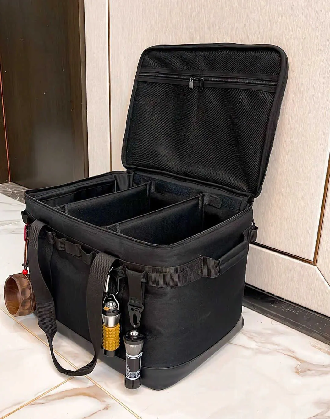 DHgate.com:Outdoor Large Capacity Camping Backpacks with Gas Tank ...