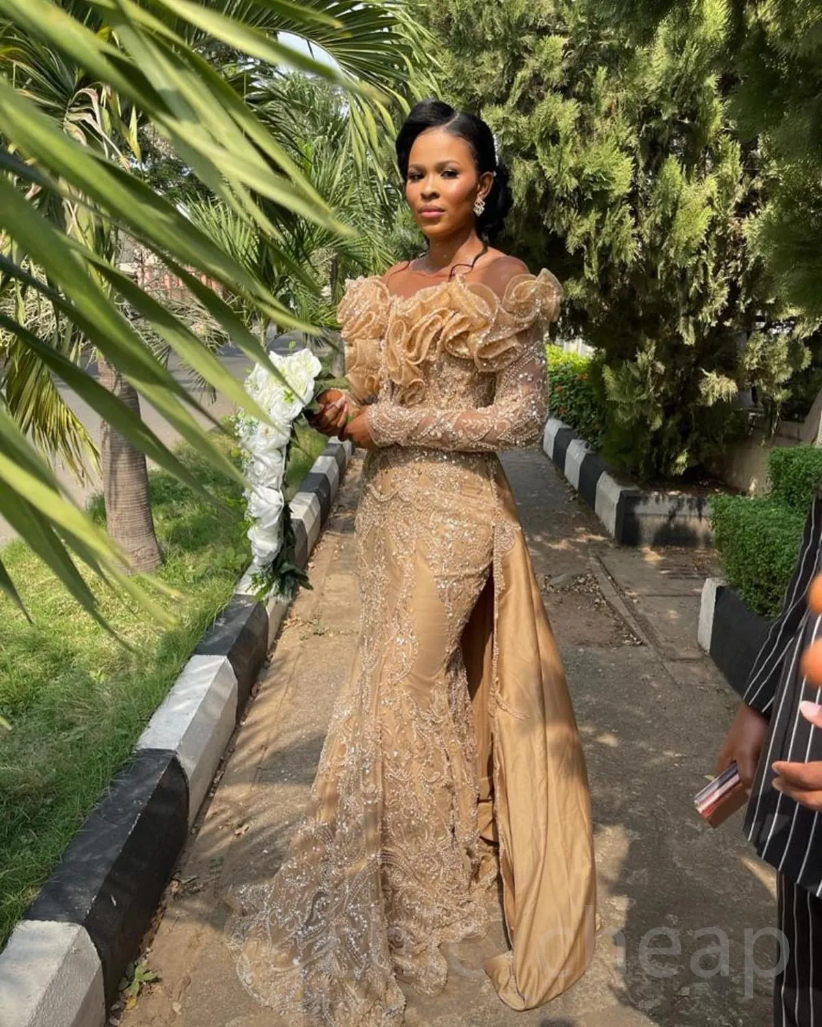 Gold Sequined Lace Mermaid Von Maur Prom Dresses For 2023 Evening ...