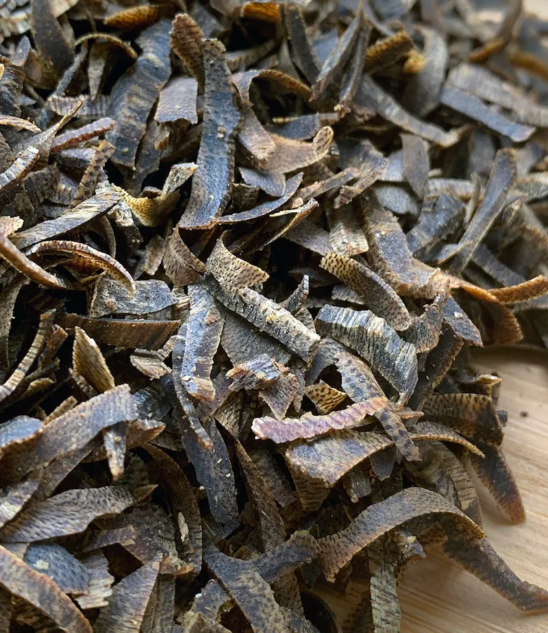 Genuine Chinese Kynam Oudh Chips Perfumes: 2024 Kyara Chips Kinam Wood ...