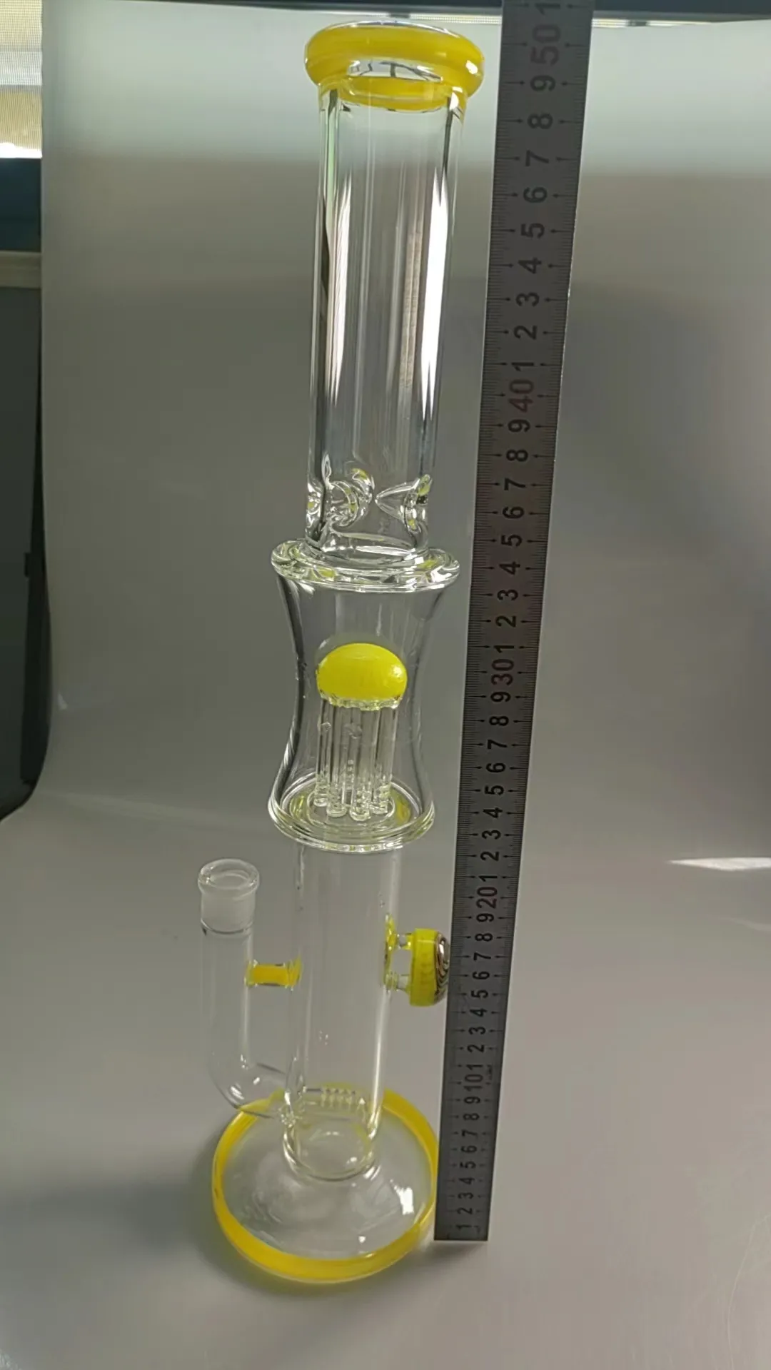 Wholesale Customized Borosilicate Glass Vortex Honeycomb Bong With ...