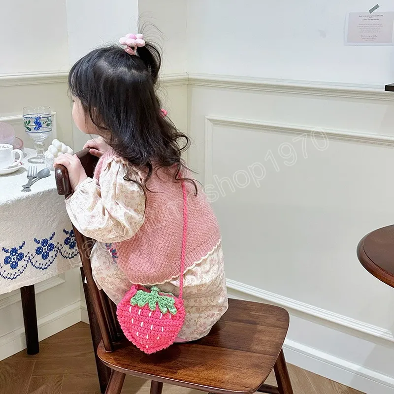DHgate.com:Cute Strawberry Woolen Shoulder Bag, Handwoven Children's ...