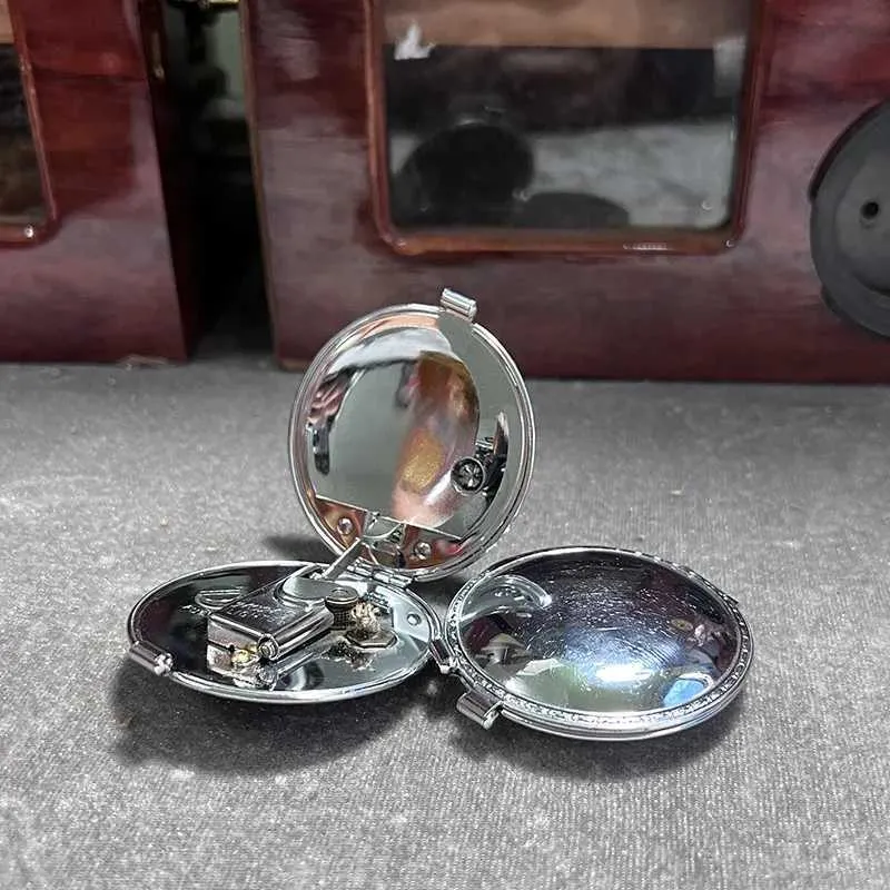 Ultra-Thin Kerosene Lighter: Compact Retro Metal Fire Starter, Portable ...