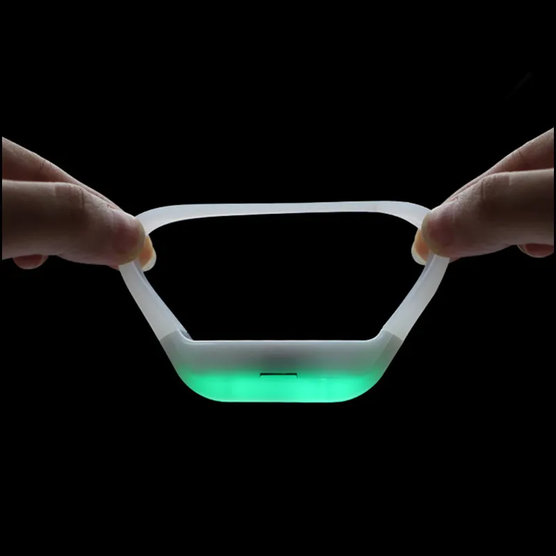 LED Silicone Bracelets Wristbands RGB With 41 Key Remote 8 Zones, 400 ...