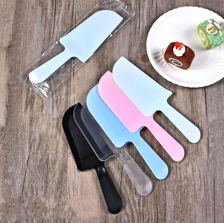 Cake Icing Knife Plastic Cake Cutter: Serrated Disposable Cake Slicer ...