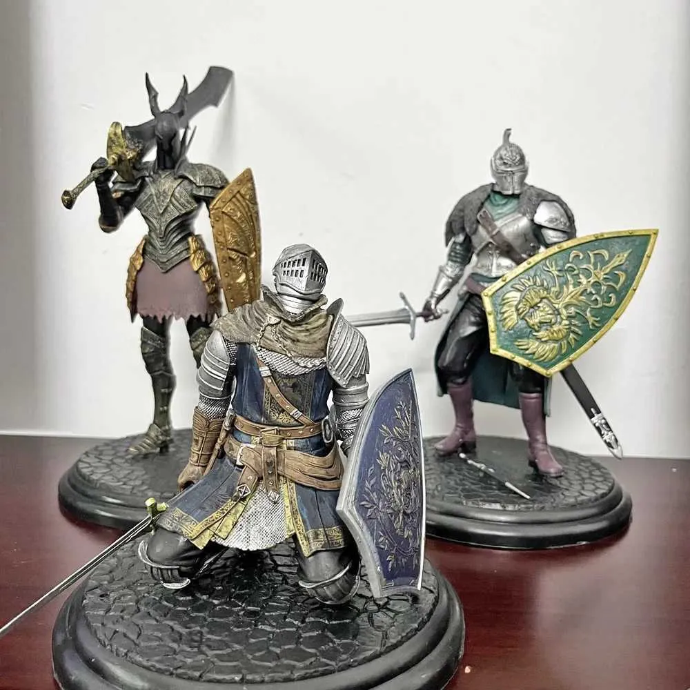 Dark Souls Figure Siegmeyer Black Knight Faraam Artorias Bonfire LED ...